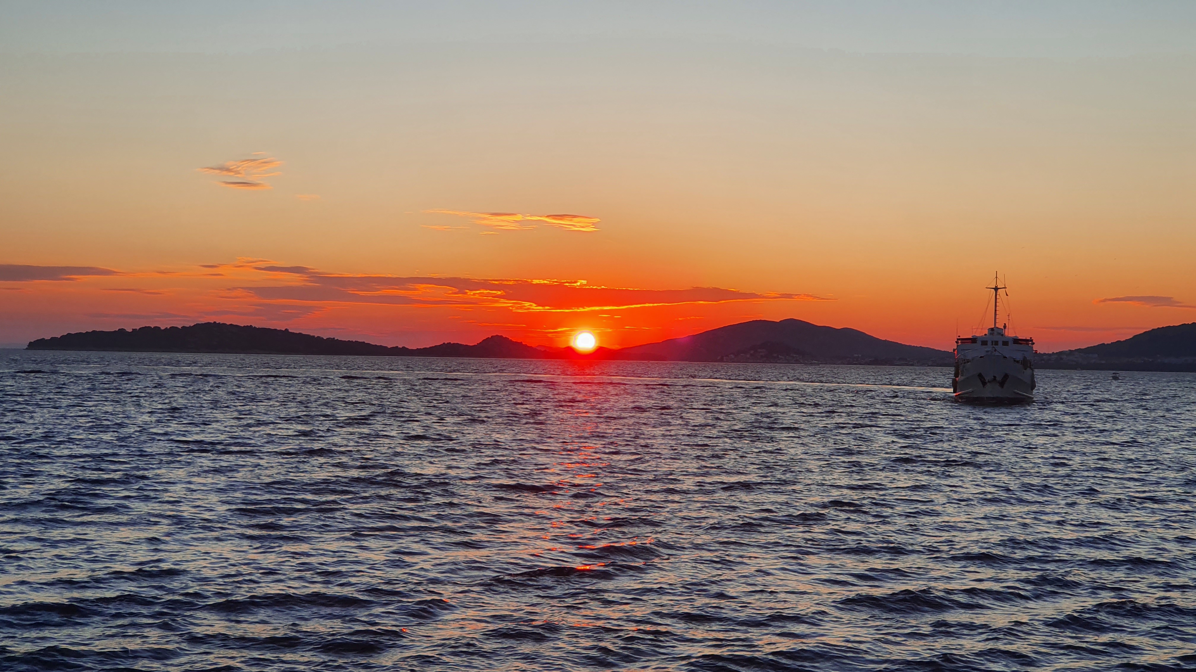 Stable weekend with pleasant summer air and sea temperatures ...